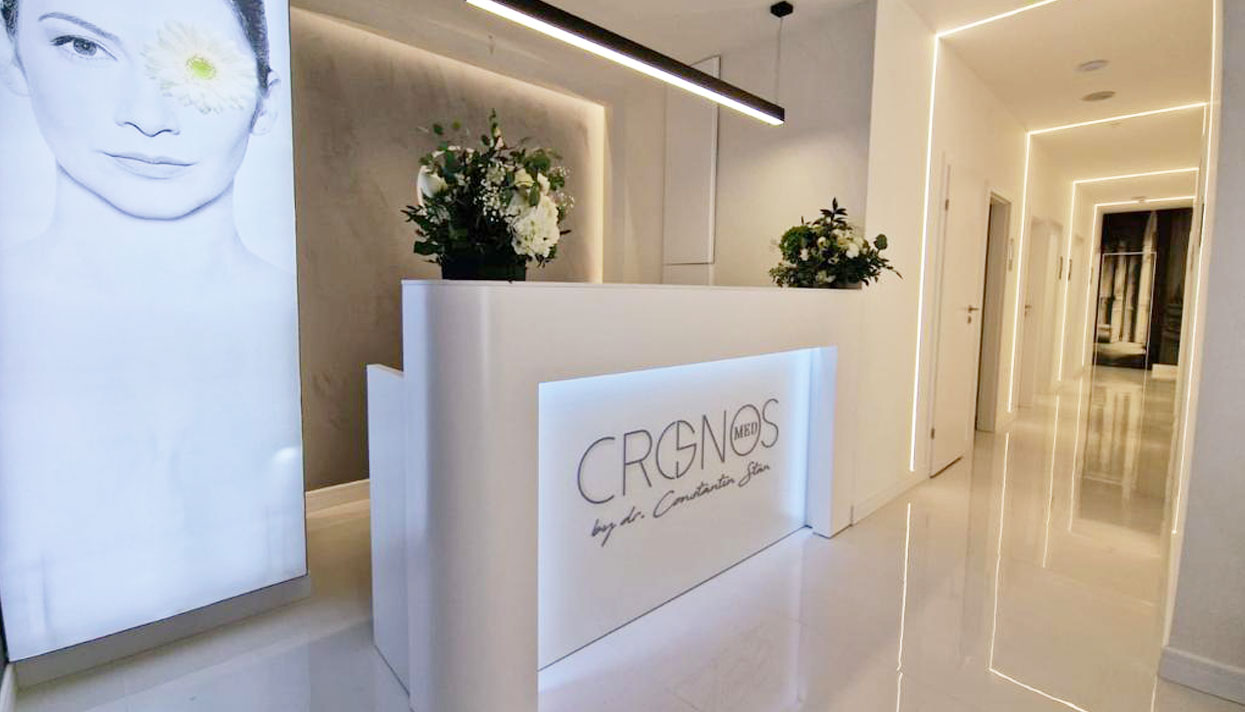 S-line treatment tables part of Cronos Med beauty story │ Novak M