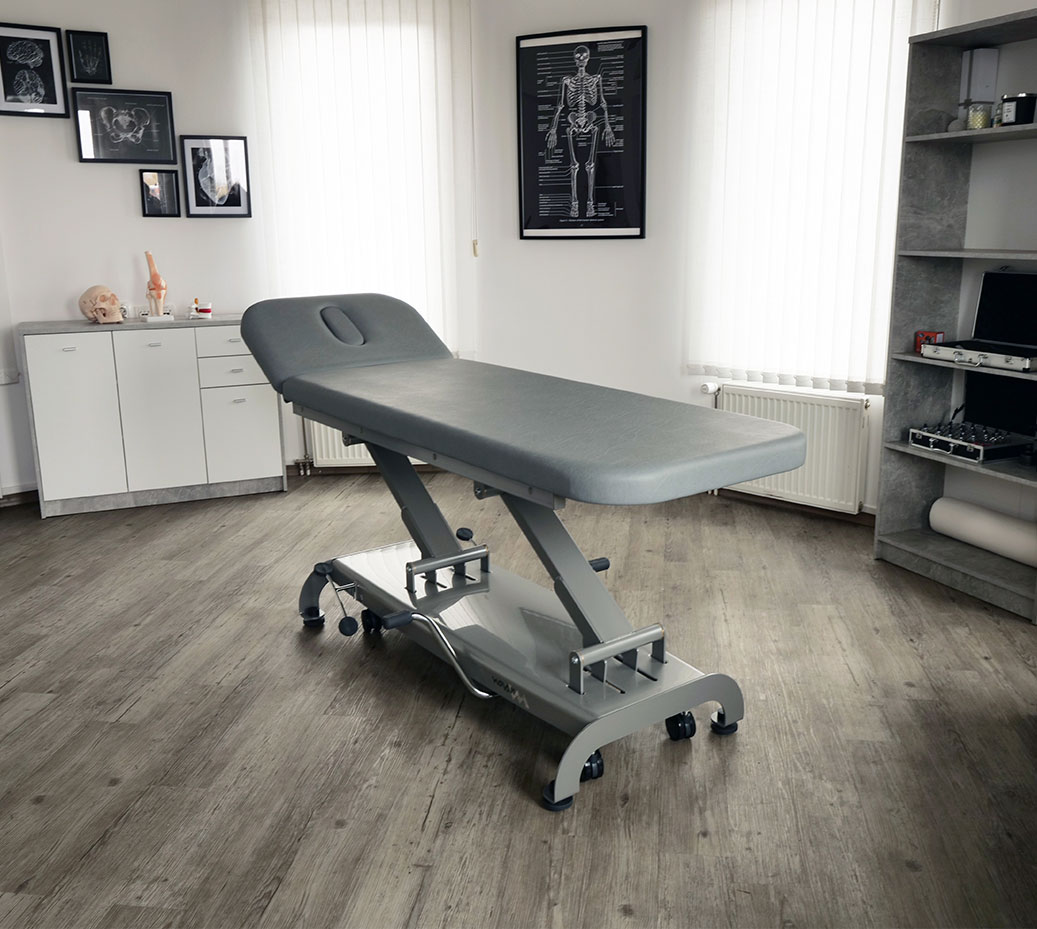 Treatment table is the key element in physio practice │ Novak M